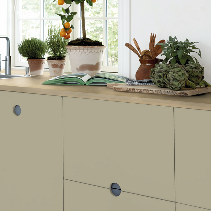 Relook meubles Couleurs Vert Tilleul | Peinture meuble | Maison Déco